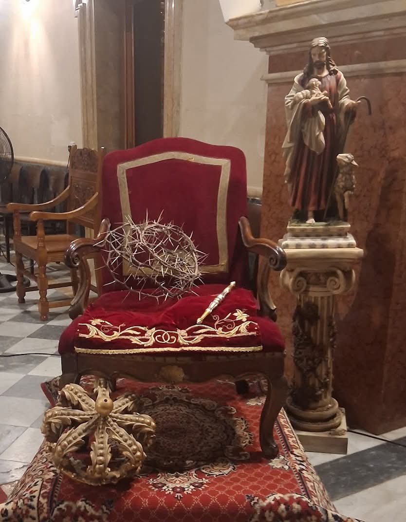 Christus Vincit, Christus Regnat, Christus Imperat – Laikos